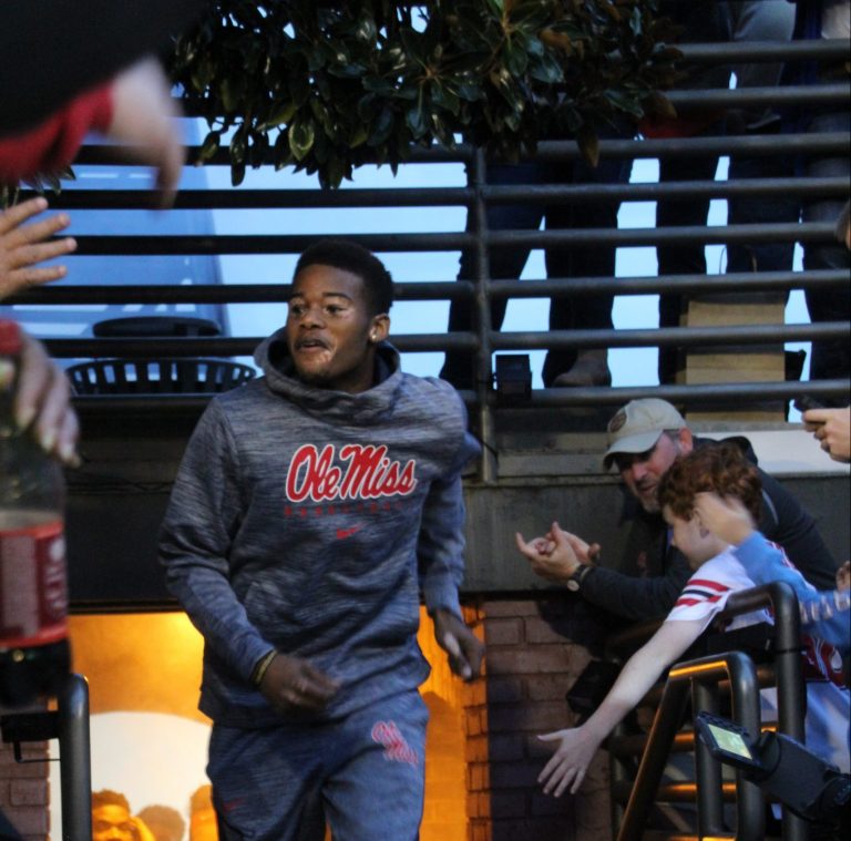 Devontae Shuler Named to Preseason All-SEC Second Team - HottyToddy.com