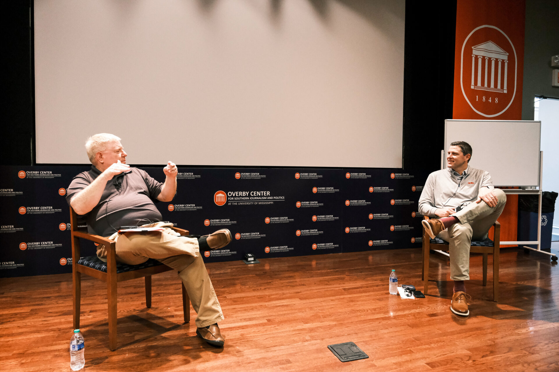 Keith Carter Speaks at the Overby Center - HottyToddy.com