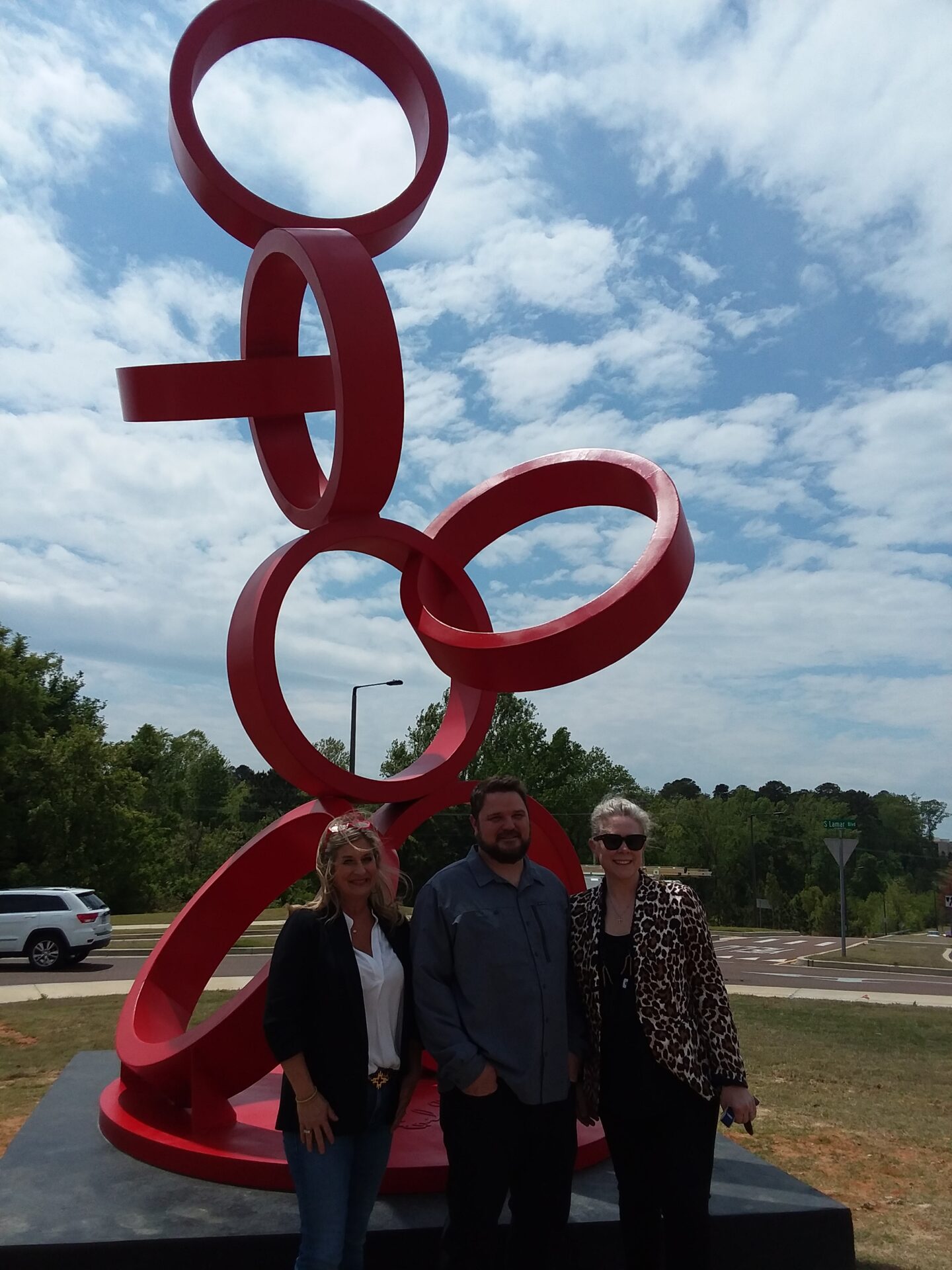 Roundabout Gets Some Sprucing Up With New Public Artwork - HottyToddy.com