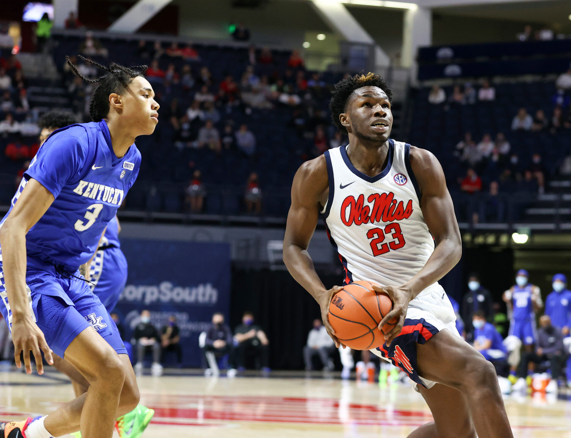 Hunter Heads to the Bahamas for FIBA World Cup Qualifying - HottyToddy.com