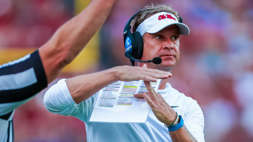 College football insider gives his take on Lane Kiffin's situation ...