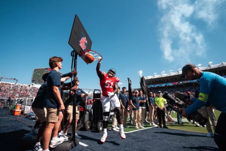 Ole Miss stability takes a hit as Delano Townsend enters portal ...